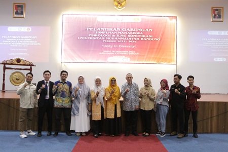 Dekan Soshum UM Bandung Resmi Melantik HIMAPSI dan HIMA Ilkom Periode ...