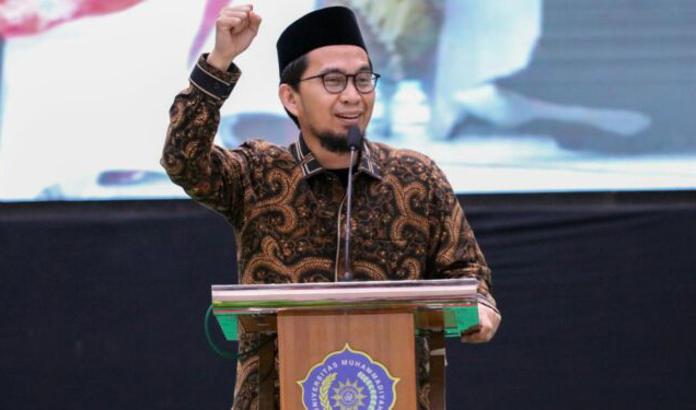 Ust. Adi Hidayat : Silsilah KH. Ahmad Dahlan Sampai ke Rasulullah Muhammad SAW - Girimu