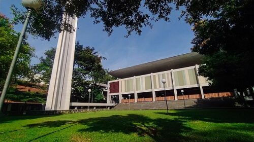 Menengok Masjid Salman ITB yang Didirikan Penuh Rintangan - Girimu